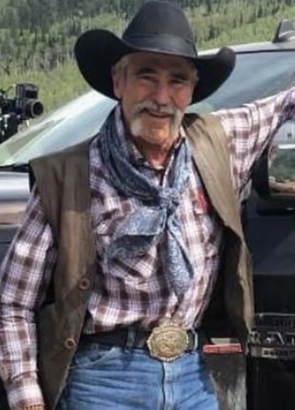 Forrie J. Smith Yellowstone Lloyd Leather Vest - Jacket Hub