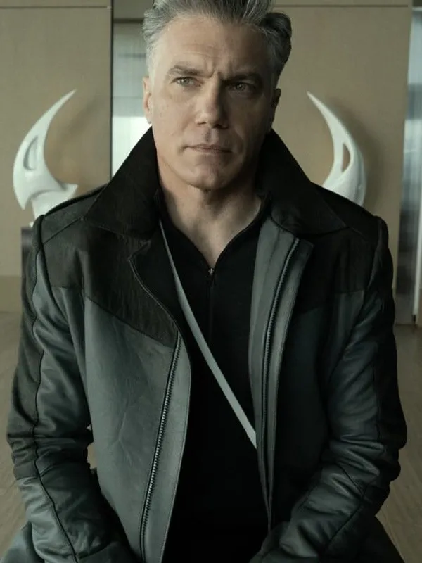 Star Trek Strange New Worlds Season 2 Anson Mount Coat